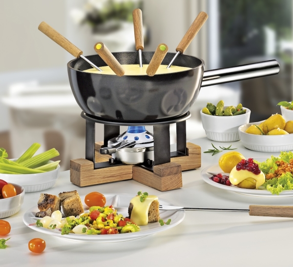 Spring signe de nouveaux caquelons à fondue - Offrir International